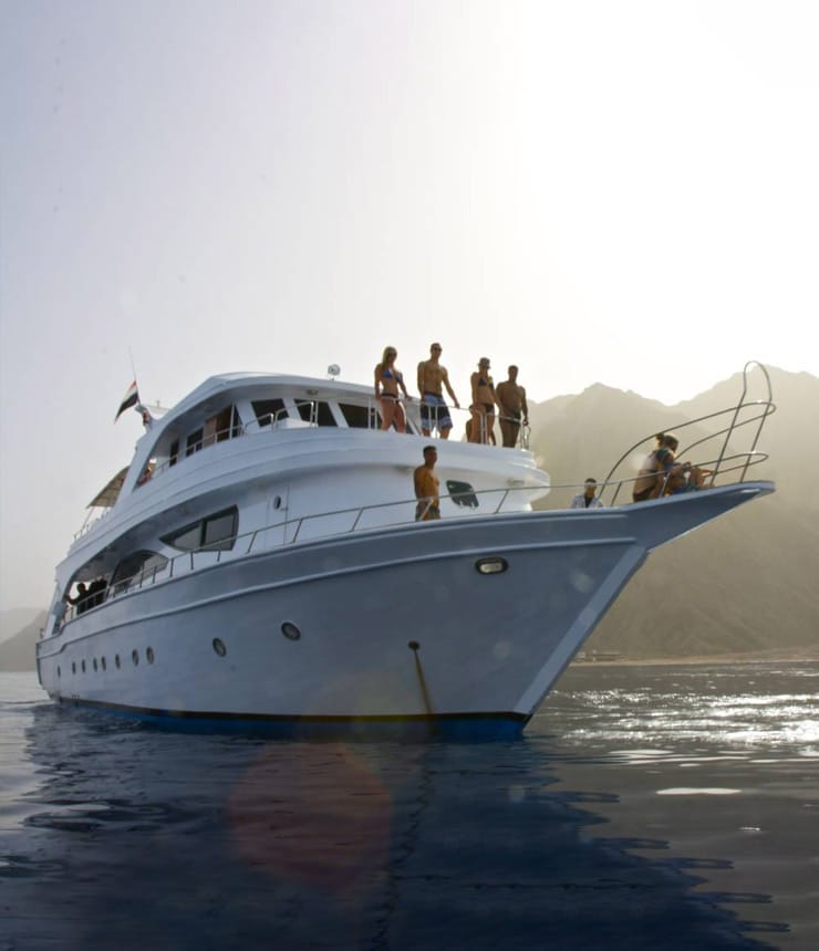 Gabr El Bint - Diving Boat Trip - Sea Dancer Dive Center